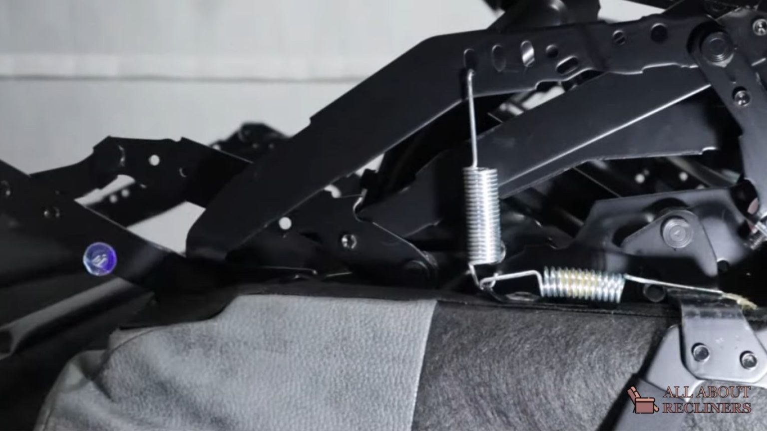 How To Take A Recliner Apart – Step-by-Step Instructions